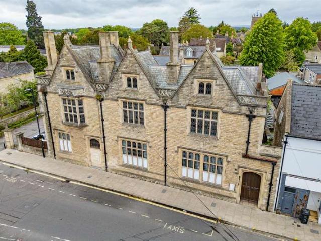 9 Bedroom Commercial Property
