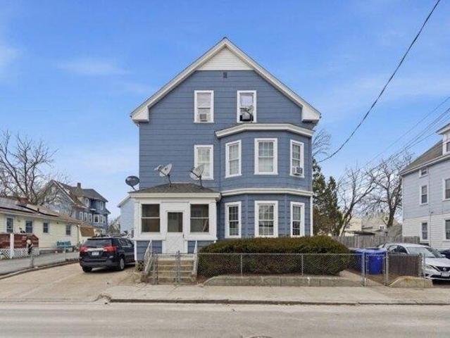 9 bedroom, Central Falls RI 02863 102346826