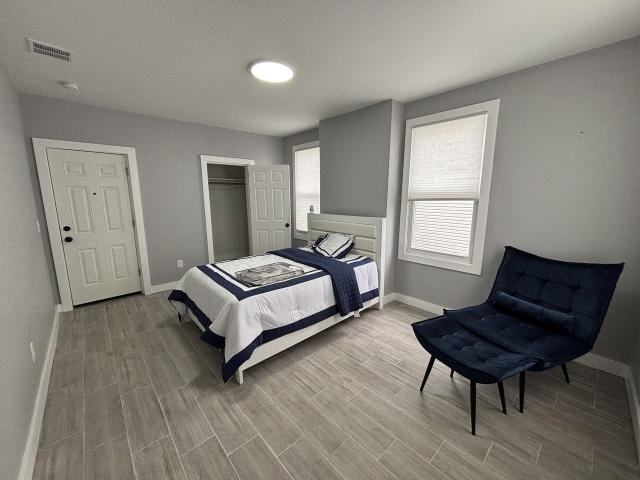 9 Bedroom Apartment for Rent at 148 Chilton Street #2, Elizabeth, NJ 07202