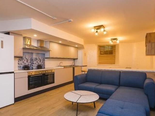 9 Bedroom Apartment For Rent In Newcastle Upon Tyne