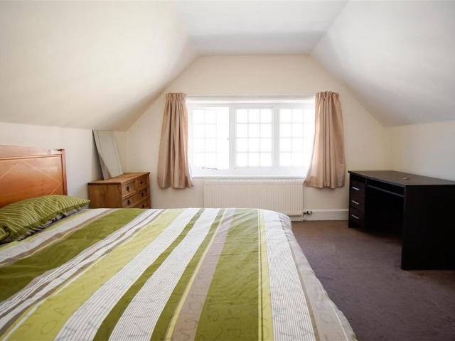 9 bedroom apartment to rent