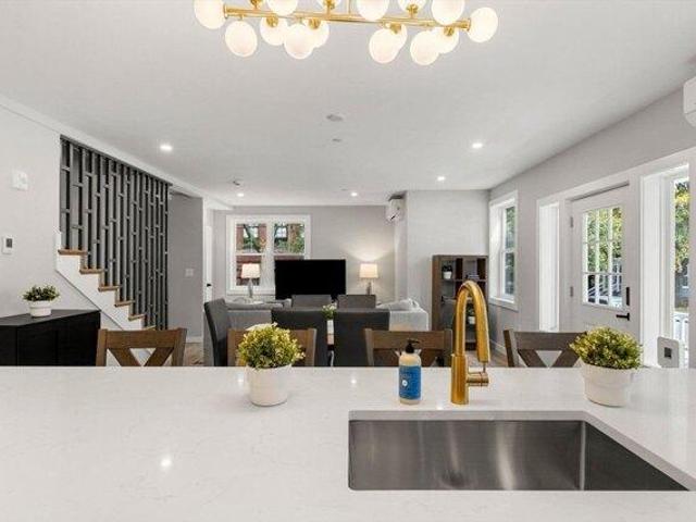 9 bedroom, Boston MA 02119 104792057