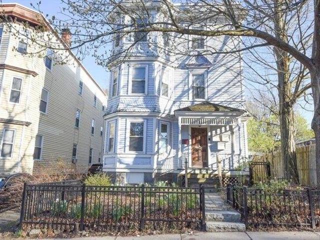 9 bedroom, Boston MA 02124 102371645