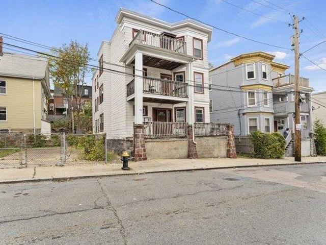 9 bedroom, Boston MA 02125 102119679
