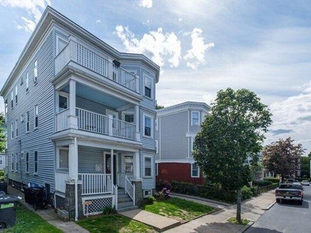 9 bedroom, Boston MA 02125 104480186
