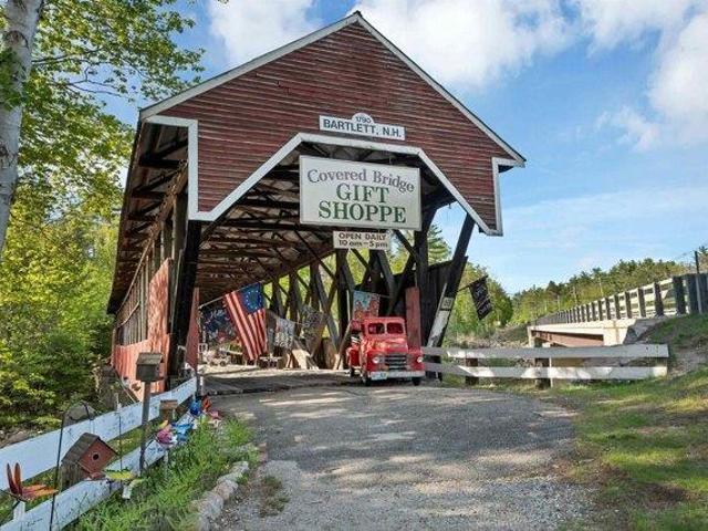 9 bedroom, Bartlett NH 03838 105105577