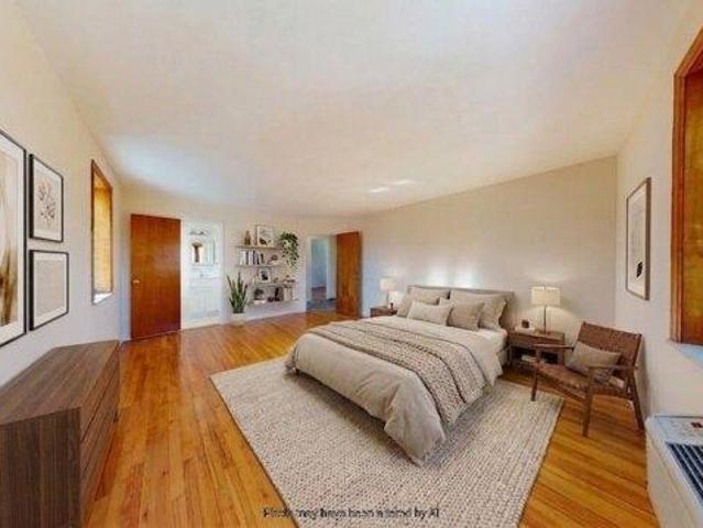 9 bedroom, Brooklyn NY 11235 LS101801435