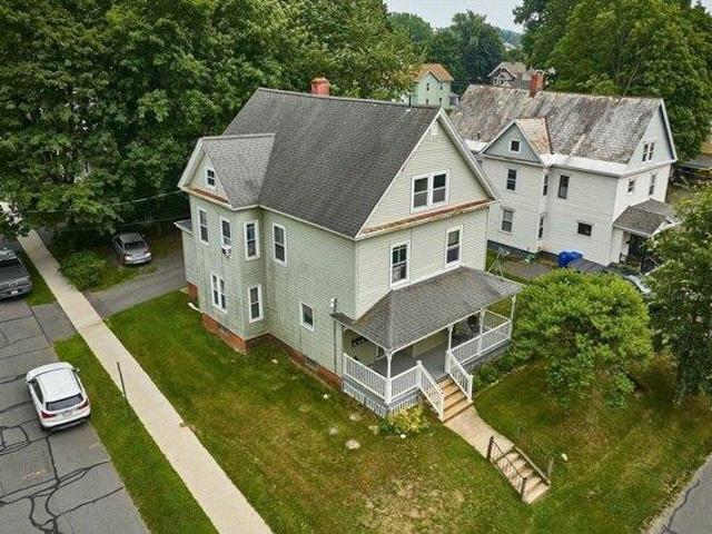 9 bedroom, Greenfield MA 01301 105108151