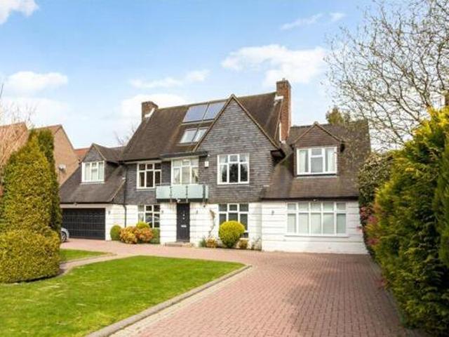 9 Bedroom Detached House For Rent In High Wycombe, Buckinghamshire