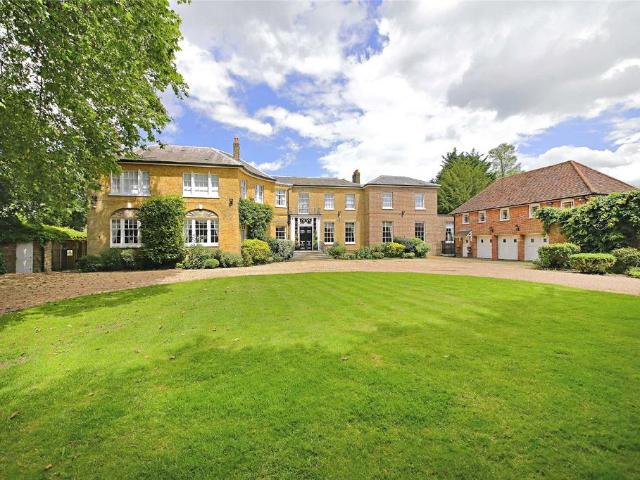 9 bedroom detached house for sale