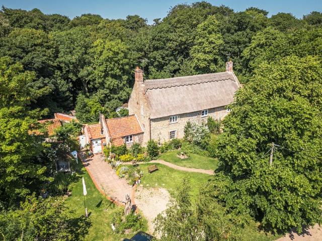 9 bedroom detached house for sale