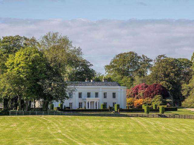 9 bedroom detached house for sale