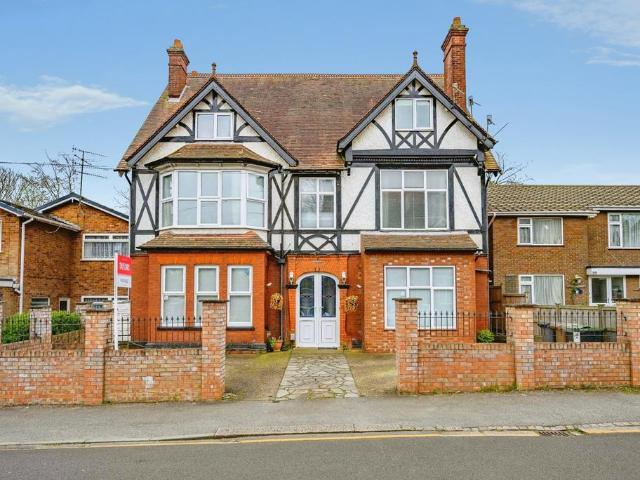 9 bedroom detached house for sale