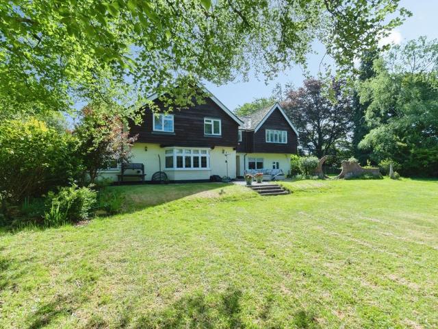 9 bedroom detached house for sale
