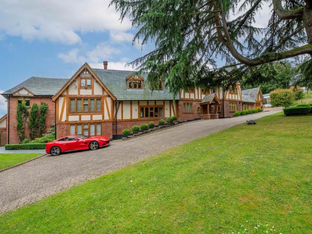 9 bedroom detached house for sale