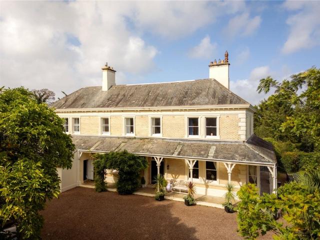 9 bedroom detached house for sale