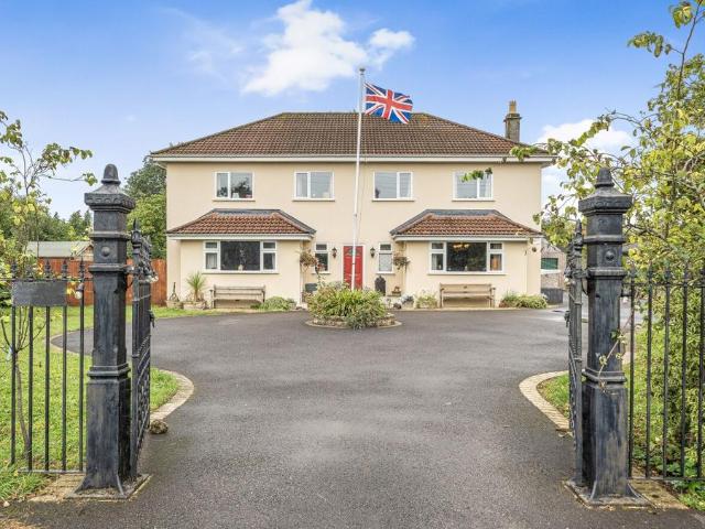 9 bedroom detached house for sale