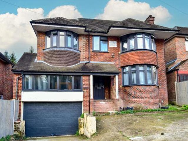 9 Bedroom Detached House For Sale In High Wycombe