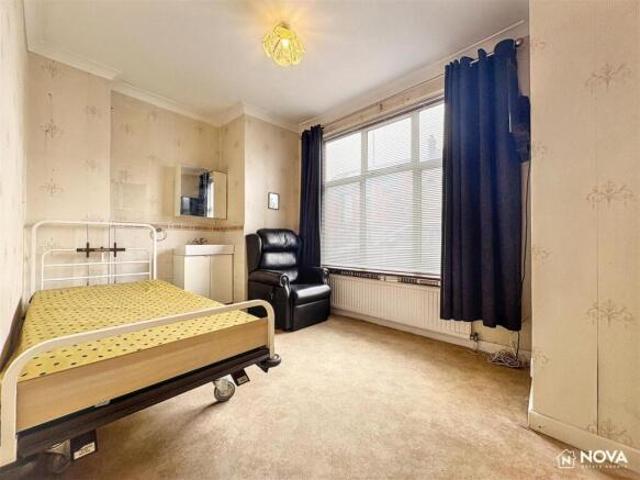 9 bedroom detached house for sale in Lansdowne house, Luton, LU3