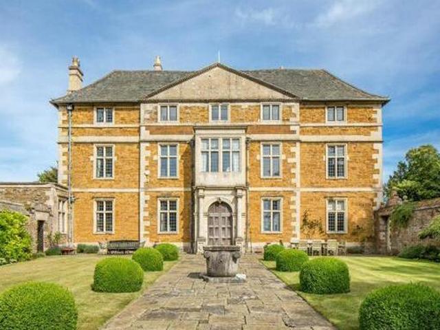 9 Bedroom Detached House For Sale In Nr Oakham, Leicestershire