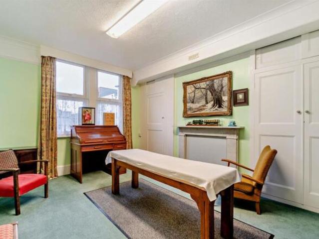 9 bedroom detached house for sale in Tonbridge Road, Maidstone, ME16