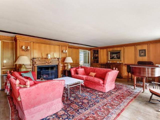 9 bedroom detached house to rent