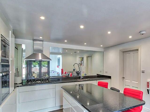 9 Bedroom Detached House To Rent In Stanley Road, Oxford, Oxfordshire, OX4