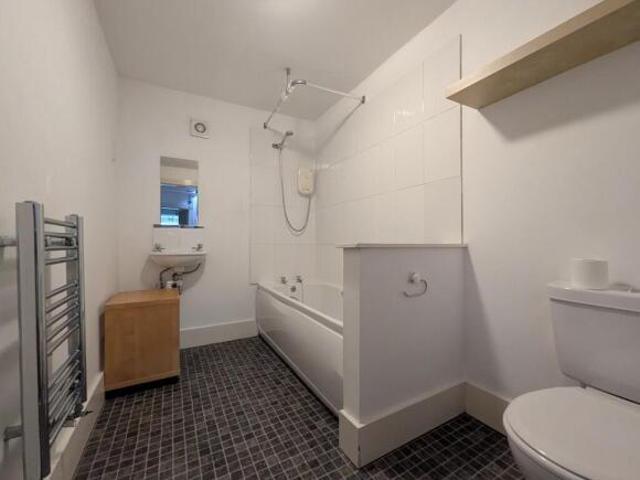 9 bedroom end of terrace house for sale in Belmont Street, Huddersfield, HD1