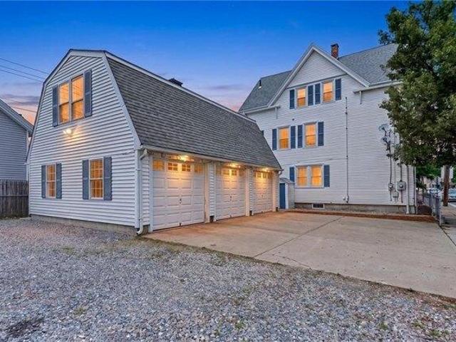 9 bedroom, East Providence RI 02914 104539902