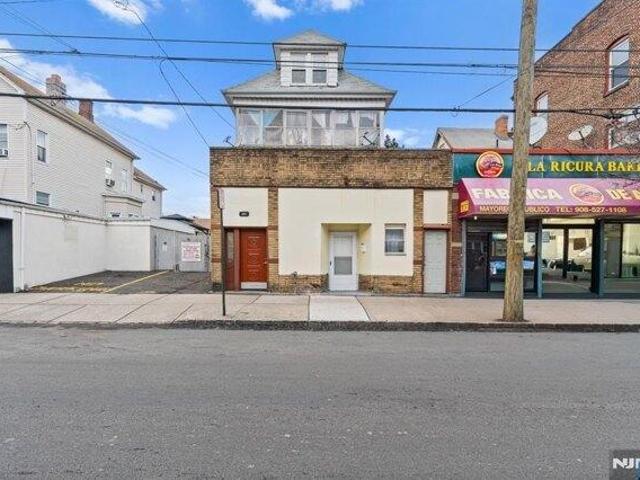 9 bedroom, Elizabeth NJ 07208 102315688