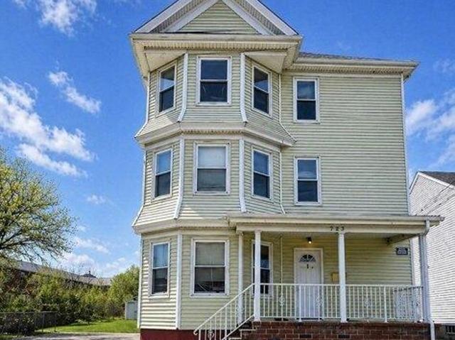 9 bedroom, Fall River MA 02721 LS102776954
