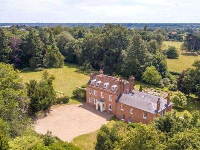 9 Bedroom Flat