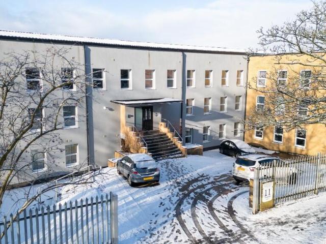 9 bedroom flat for sale