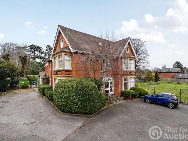 9 Bedroom House
