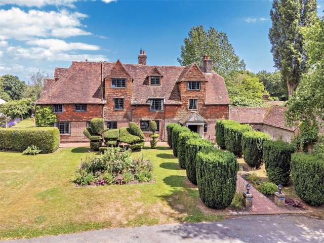 9 Bedroom House