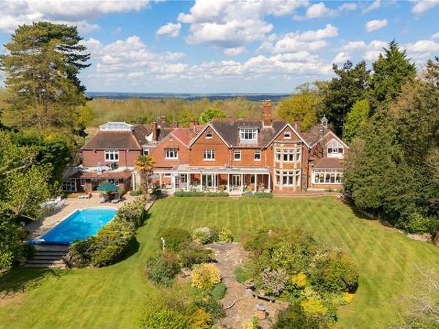 9 Bedroom House
