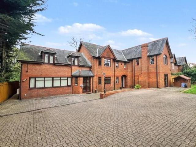 9 Bedroom House CF AN CF AN LS101955421