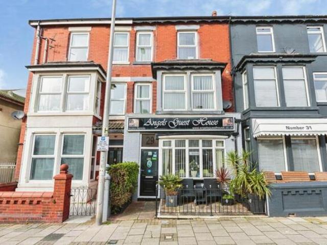 9 Bedroom House Blackpool Blackpool 100733530