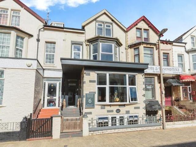 9 Bedroom House Blackpool Blackpool 101231639