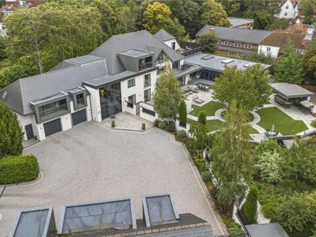 9 Bedroom House Bromley Greater London 100881382