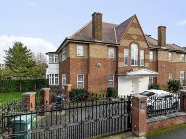 9 Bedroom House For Sale In London