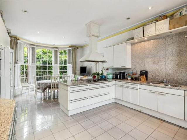 9 bedroom house for sale in Winnington Road, London, N2