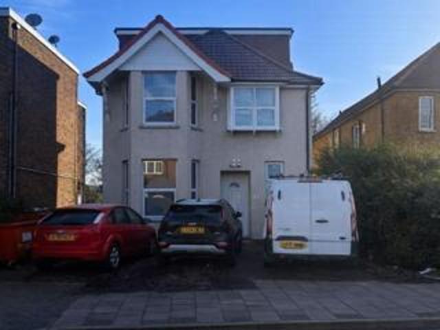 9 Bedroom House Harrow Greater London 99436604