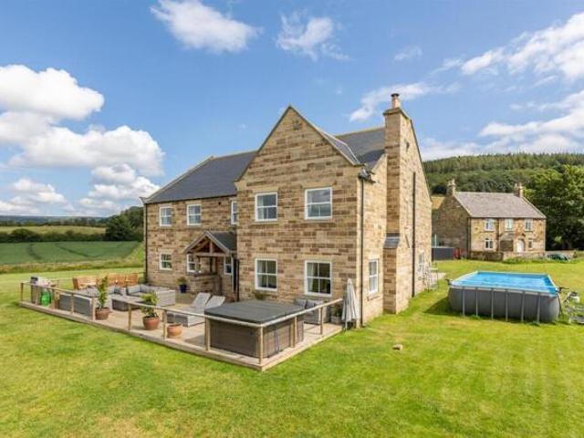 9 Bedroom House North Yorkshire North Yorkshire LS101278240
