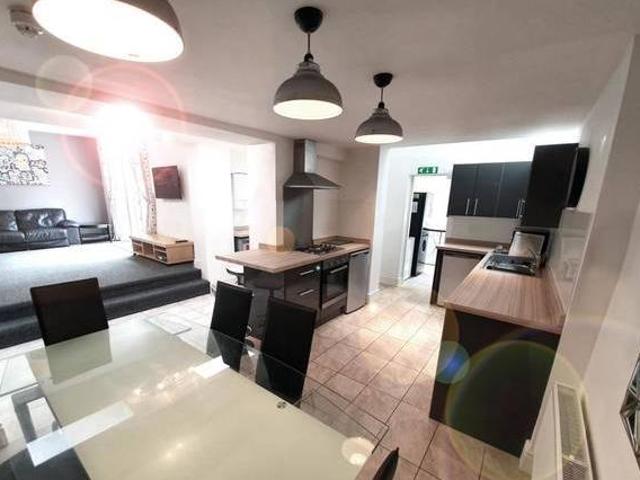9 bedroom house share for rent in West Lorne Street Chester CH1