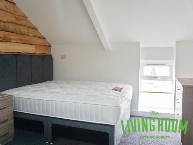 9 bedroom house share to rent