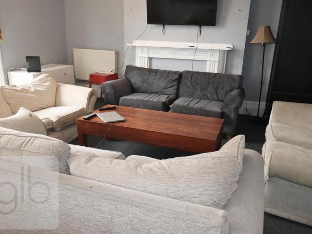 9 bedroom house share to rent