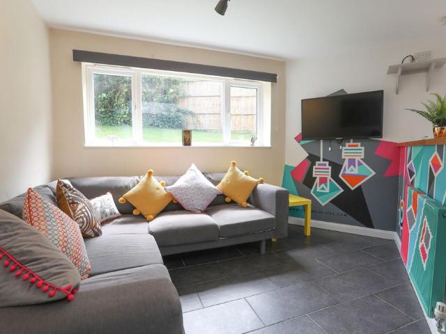 9 bedroom house to rent