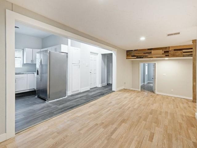 9 Bedroom Home for Rent at 2511 San Gabriel St, Austin, TX 78705 West University