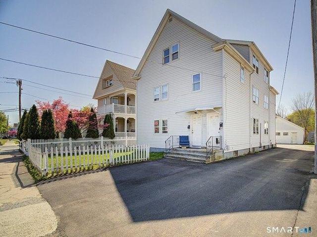 9 bedroom, Hamden CT 06514 104810167